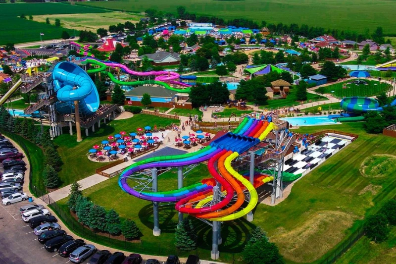 6 best water parks in Illinois